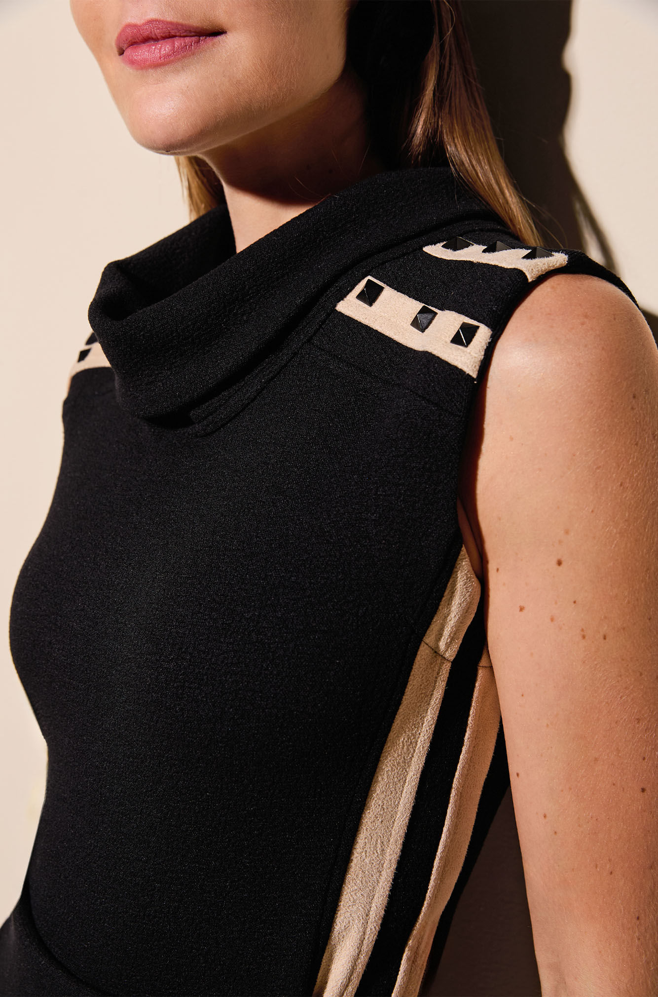 TOP-PARIS-BLACK-MEL_20294_3.jpg?v=638807864803400000